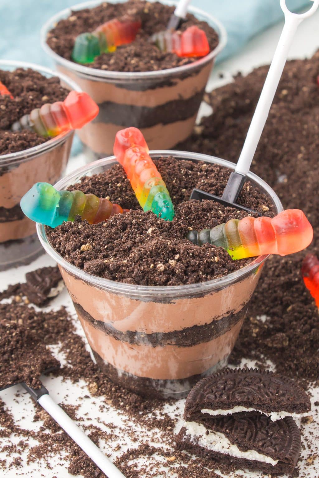 Easy Oreo Dirt Pudding Dessert