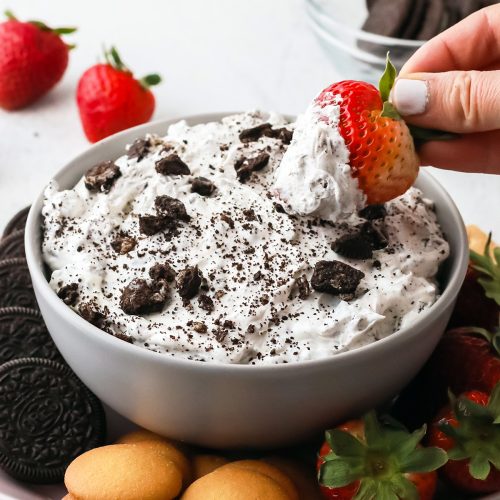 Easy Oreo Dip (only 5 ingredients)