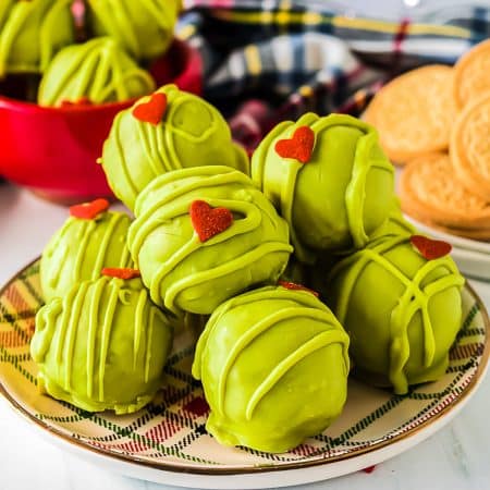 No Bake Grinch Oreo Truffles