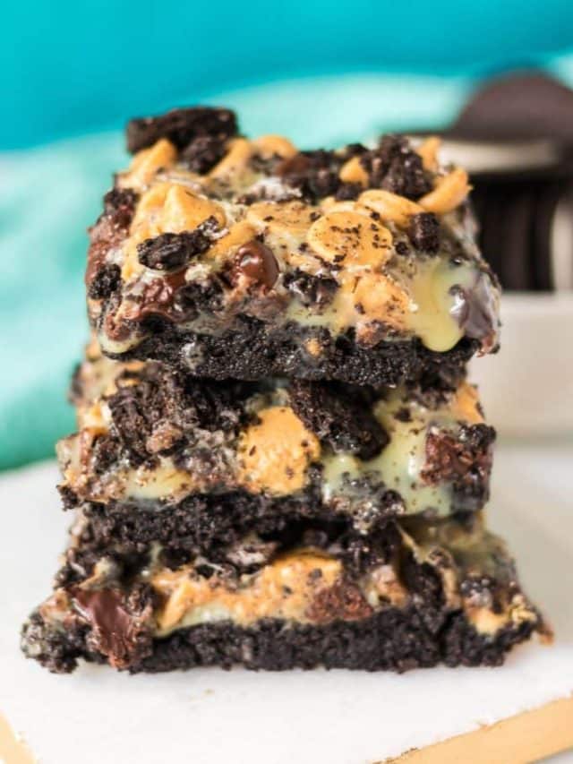 Super Easy Magic Cookie Bars with Oreos! » Persnickety Plates