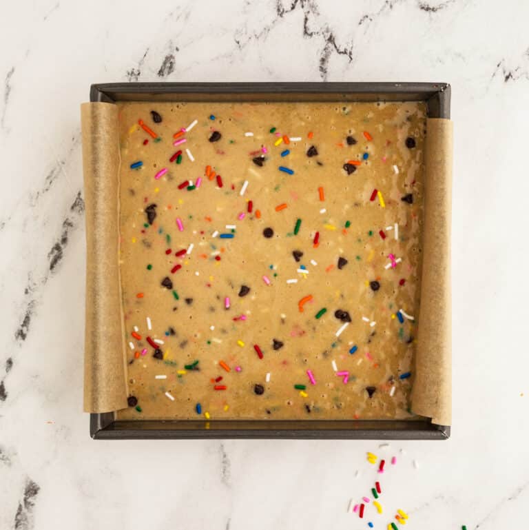 Confetti Sprinkle Snack Cake