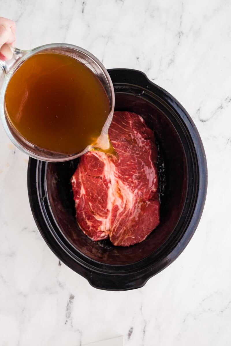 Slow Cooker Beef and Noodles