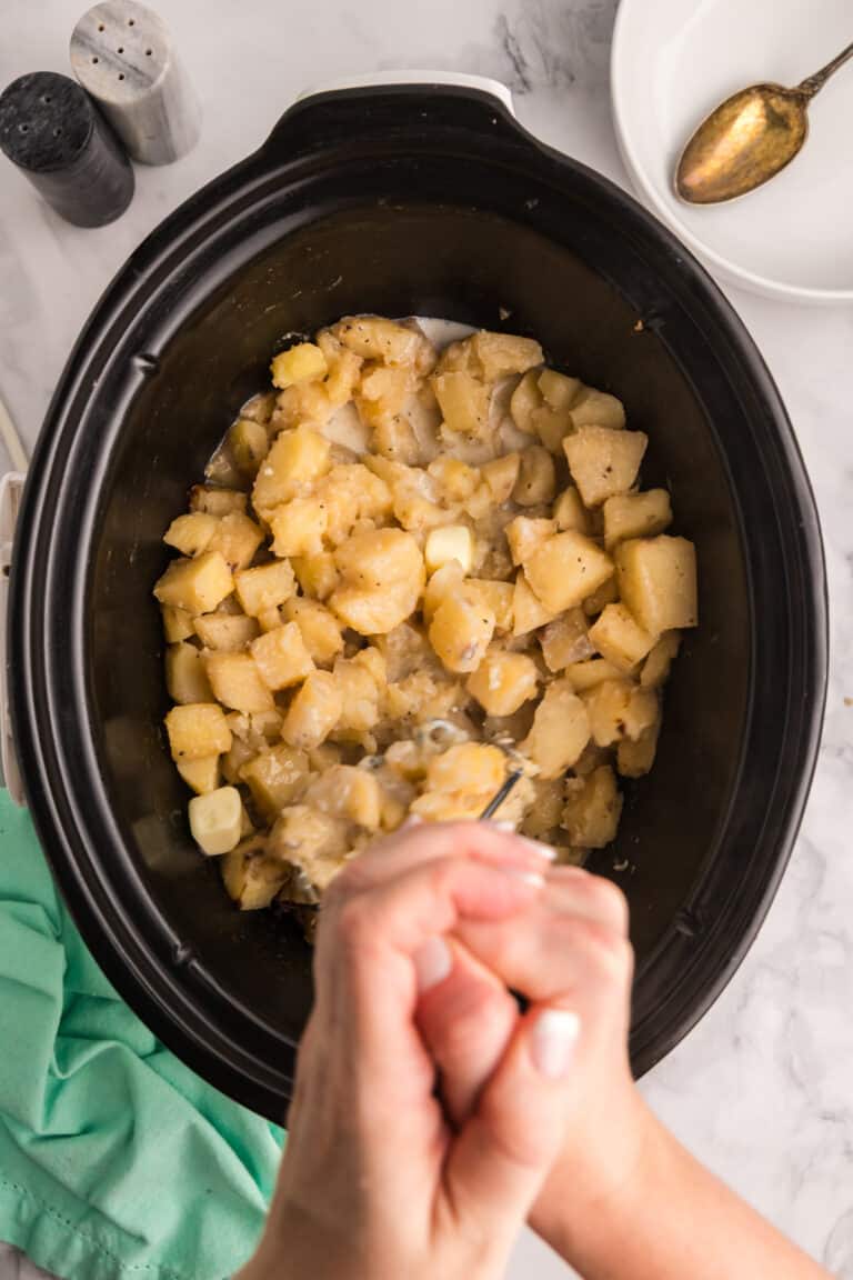 Slow Cooker Mashed Potatoes - all in one pot!