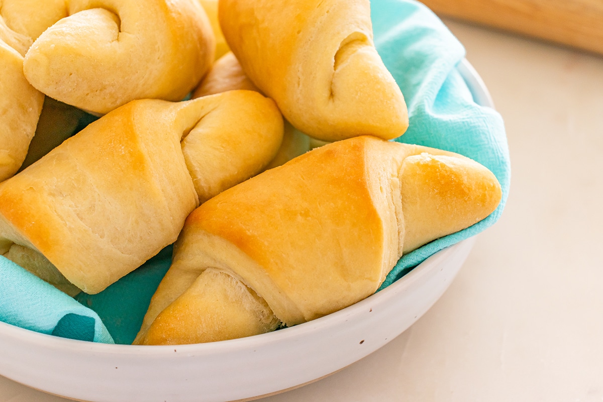 Easy Homemade Crescent Rolls